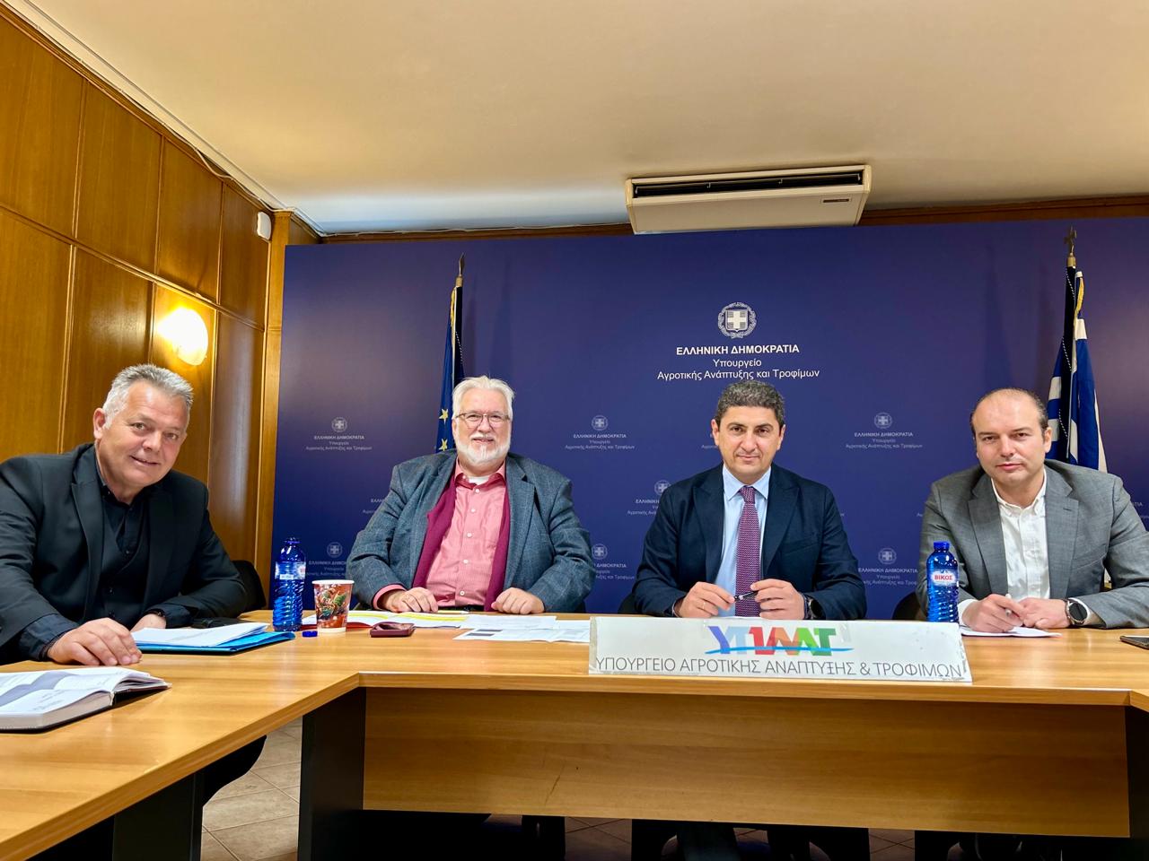 Καθαρίζει και το θέμα των ΤΟΕΒ ο Αυγενάκης - Agro Creta News