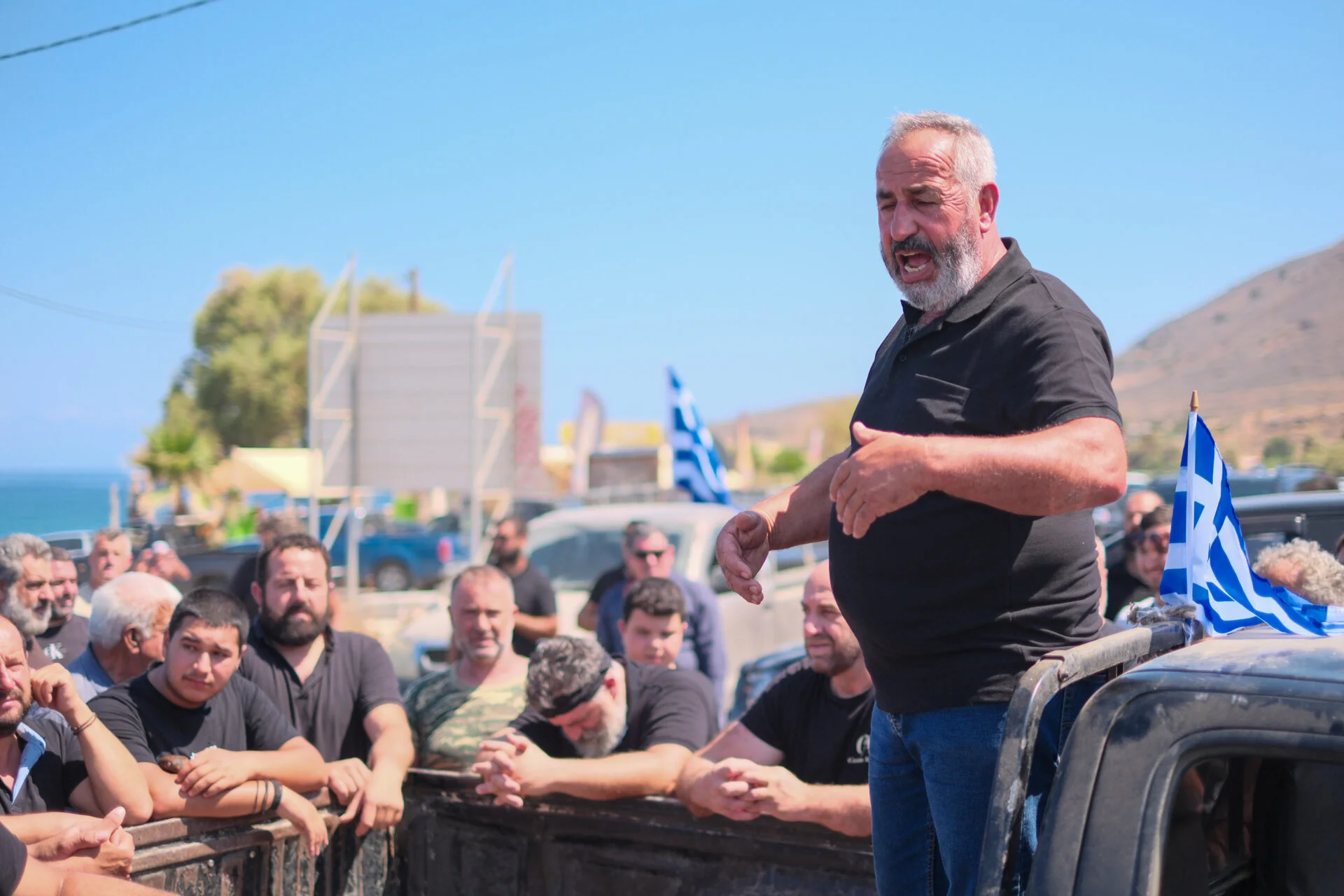 Γ.Βενιεράκης - Αν νομίζουν ότι θα πάρουν τα χωράφια μας να βάλουν ...